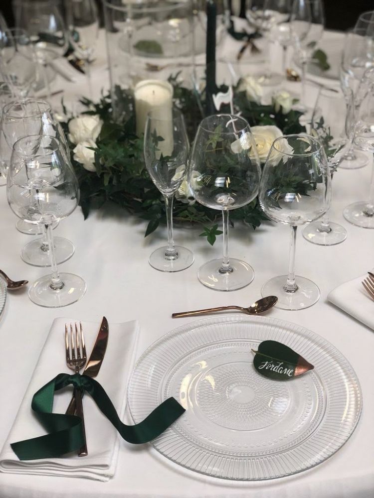 Un verre à vin en location pour vos mariages et autres repas de gala